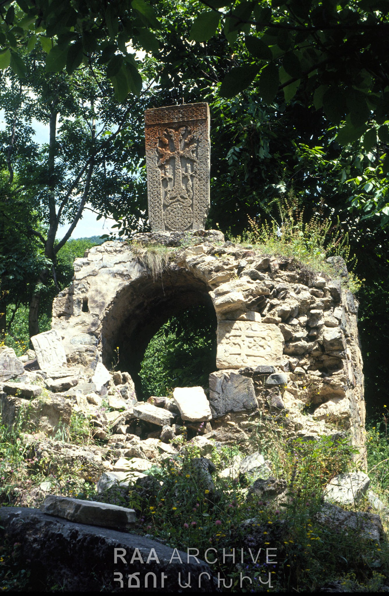 Funerary Memorial :: ARMENIAN HISTORICAL MONUMENTS